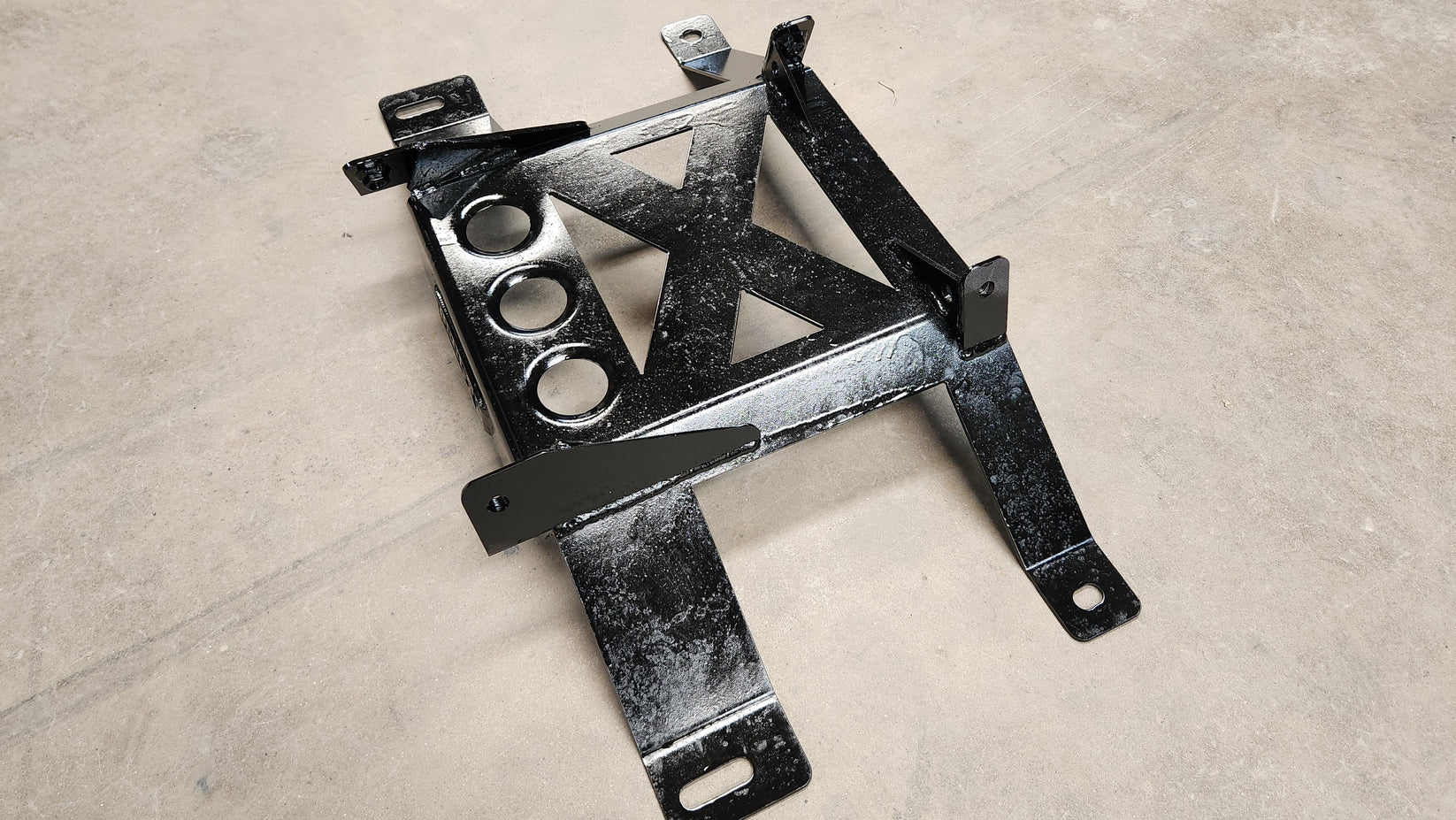 '22 chevy express center console bracket – Turn 5 Fabrication
