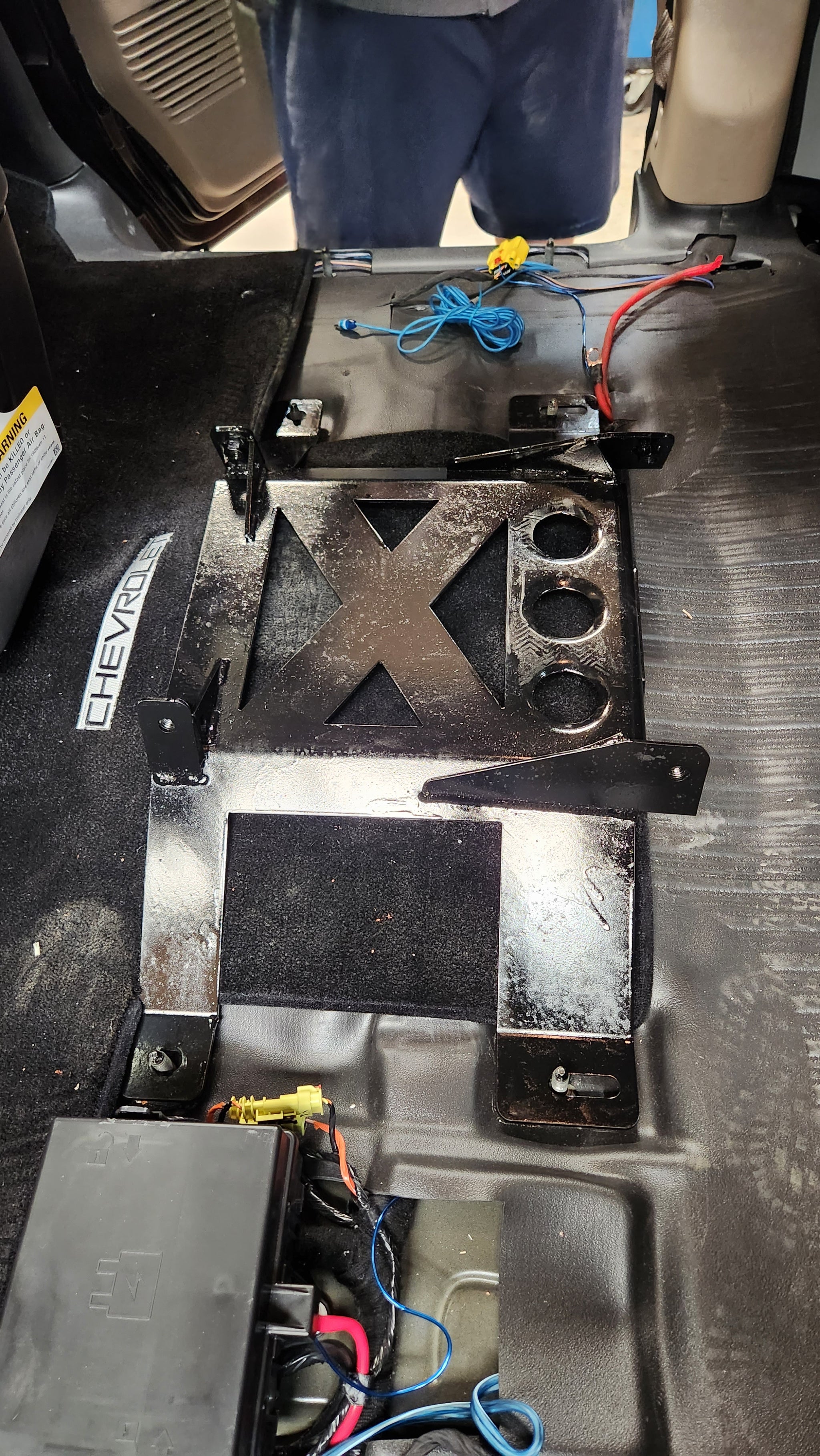 '22 chevy express center console bracket – Turn 5 Fabrication